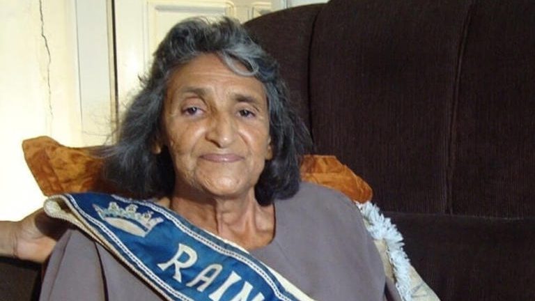 Addio a Maria Feliciana dos Santos, una delle donne più alte del mondo ...